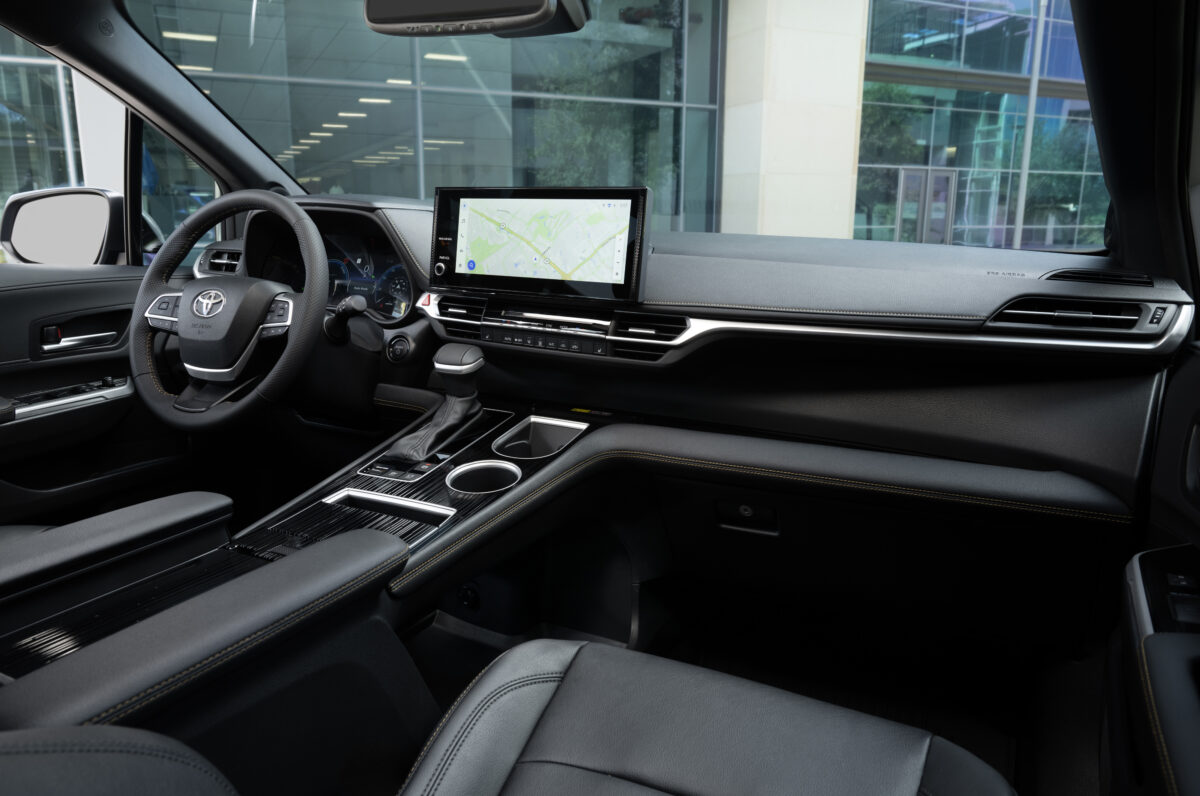 Sunday Drive: 2026 Toyota Sienna Woodland Edition proves why minivans ...